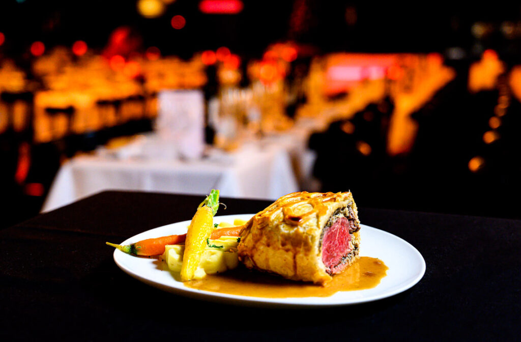 6 Lieux pour un Dîner-Spectacle à Paris | Paradis Latin